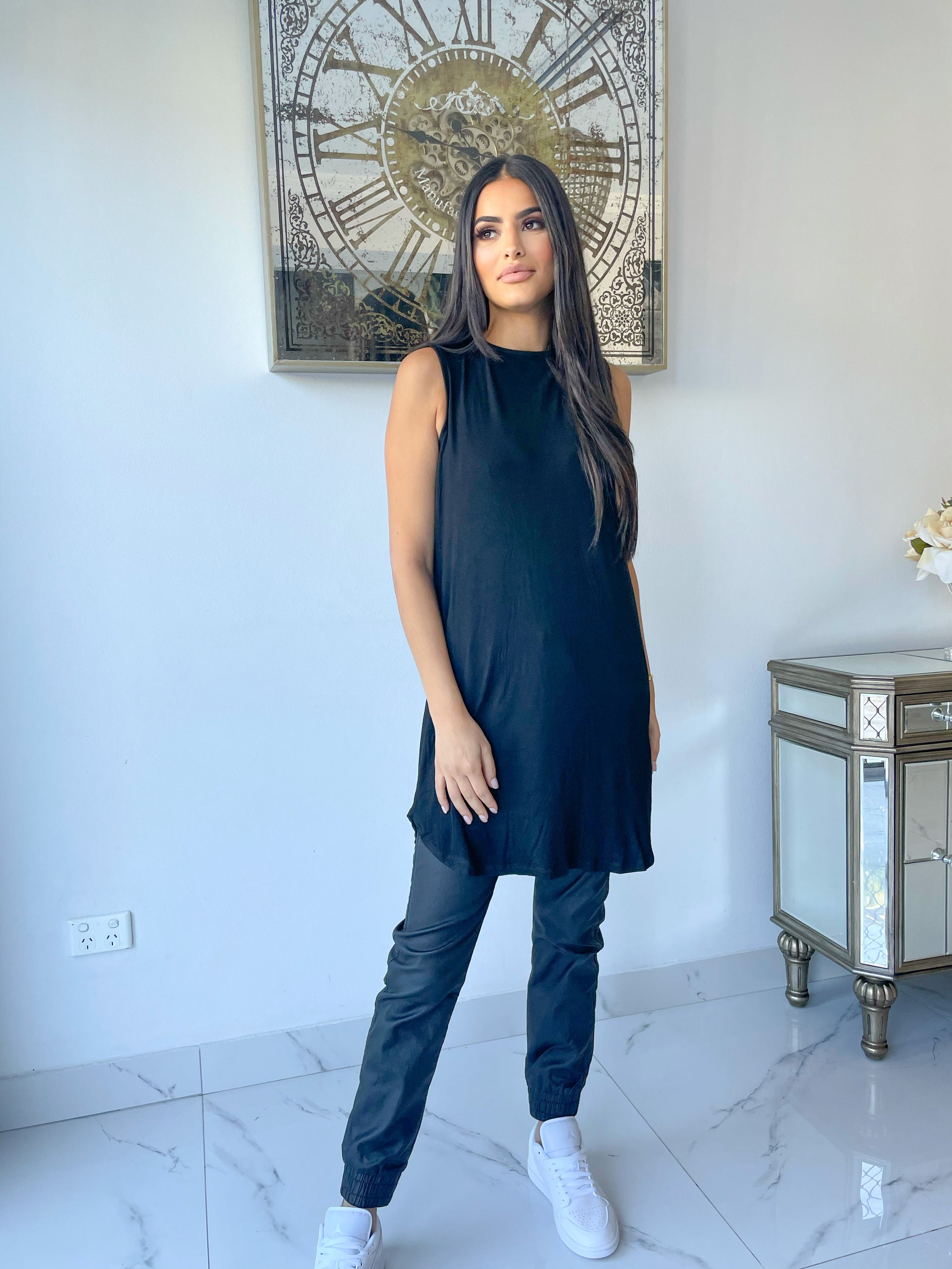 Buy Basic longline tank Online | Urban Culture