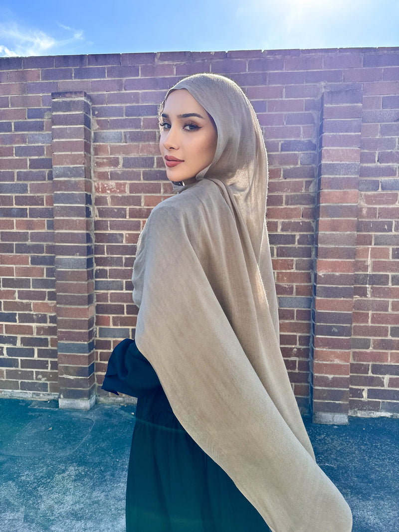 Islamic Clothes for Her | Trendy Muslim Wear | Urban Culture
